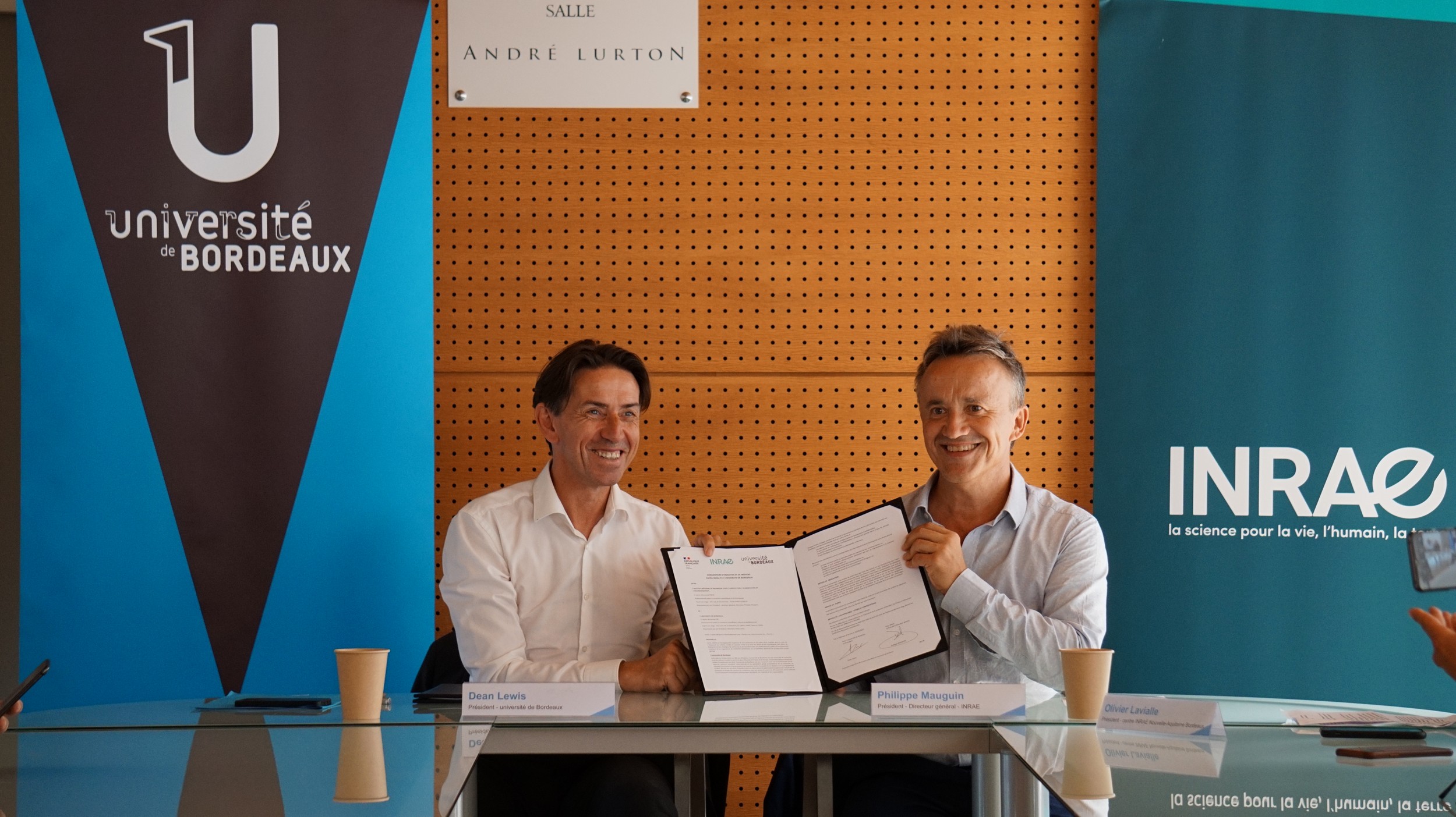 Signature d’une convention d’objectifs et de moyens entre INRAE et l ...