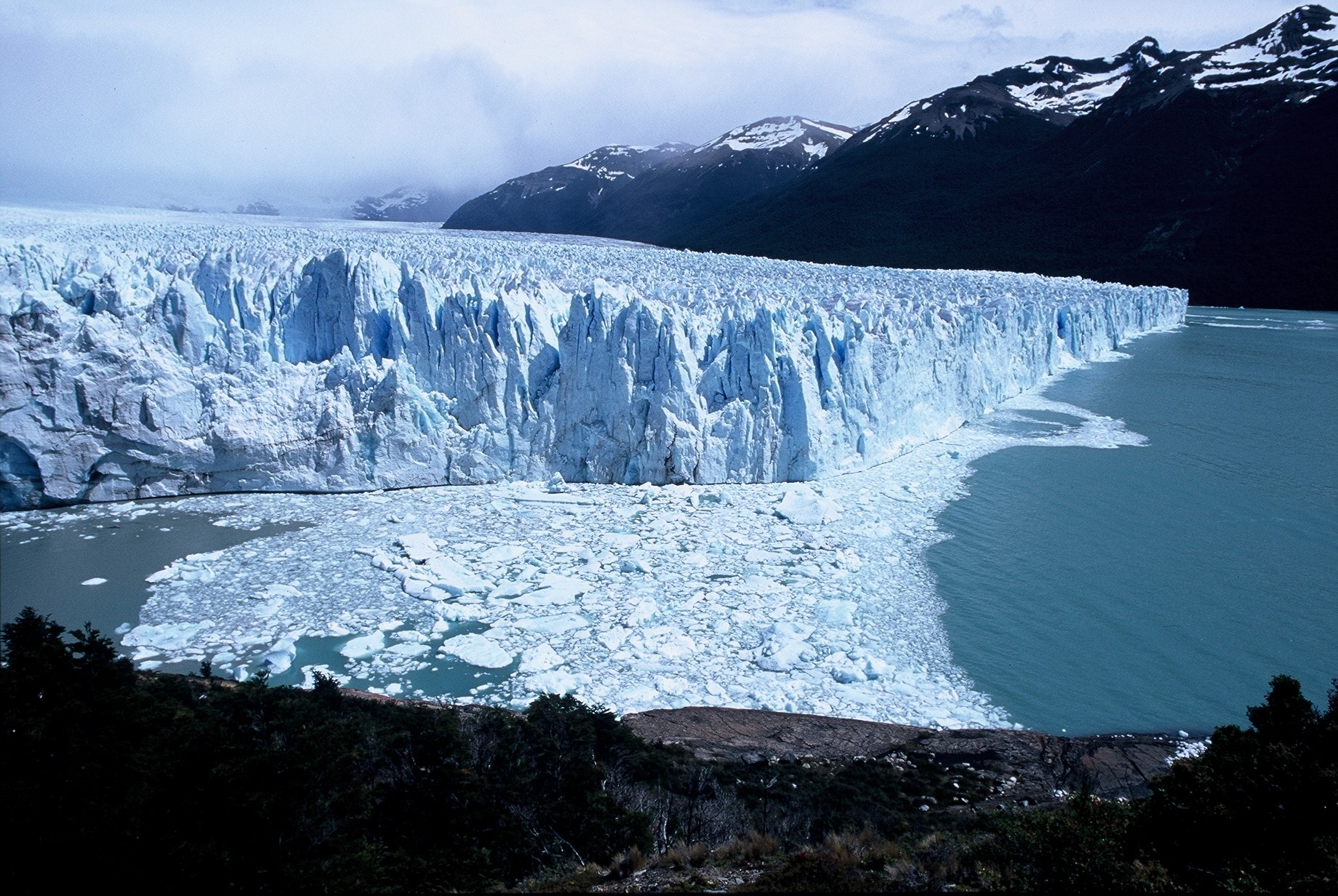La fonte des glaciers fait monter le niveau de la mer à un rythme de ...