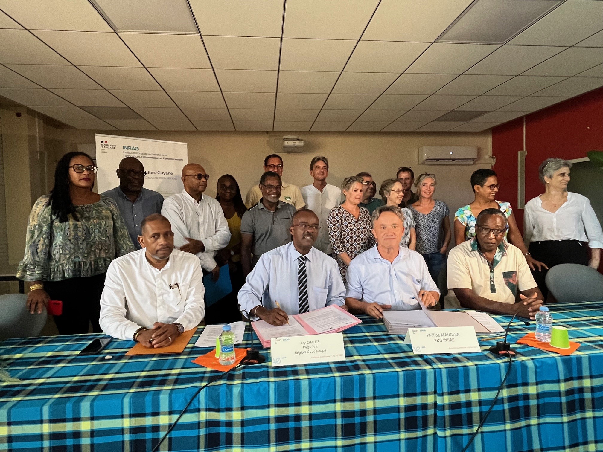 La Région Guadeloupe et INRAE renouvellent leur partenariat | INRAE
